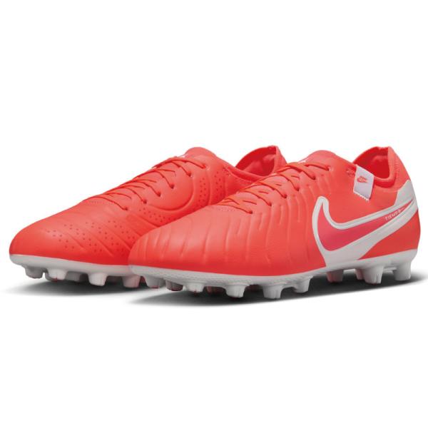 新しいエンジニアードレザーのFlyTouch Proを使用したプロ スパイクの最新モデル。 天然皮革よりも柔らかく、足にぴったりフィット。All Conditions Control (雨天でも優れたグリップ性を発揮するテクスチャー) との...