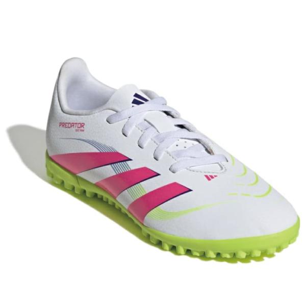 ゴールを量産するために設計された、ジュニア用プレデターCLUB。ソフトなテキスタイルライニングを備えた合成アッパーが、快適な履き心地をもたらす。靴底には、人工芝で正確なプレーを生み出すラグラバーアウトソールを搭載。■アッパー：合成皮革■アウ...