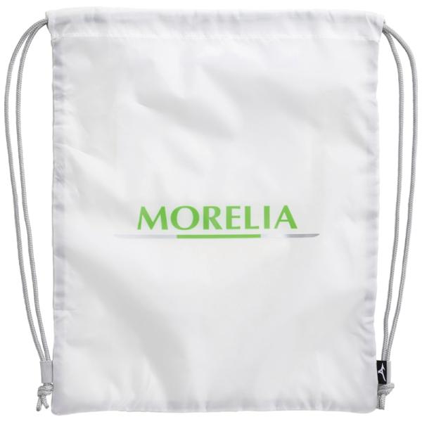 小物からシューズまで、必要なアイテムをまとめて持ち運べるジムサック。モレリアに連動したデザイン。背負えるタイプ、仕切り・内ポケット、内ポケットはチャック付き。■サイズ：縦43cm×横35cm■素材：ポリエステル（裏加工PU）■カラー：ホワイ...