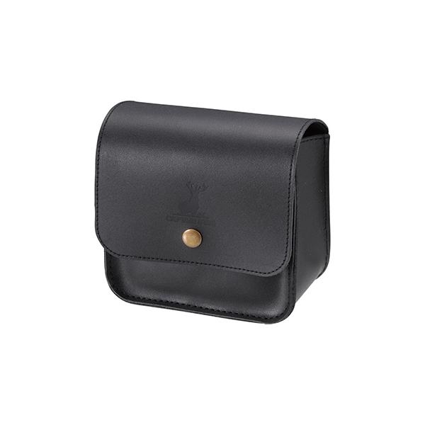 ◆製品サイズ(約) 幅130×奥行80×高さ120mm◆材質（品質） 本体：牛革オーリックに付属の樹脂ケースごと収納可能。使い込むほどに味わいの増す牛本革製。携帯、ザックへの取り付けに便利なホック式のベルトループ付。