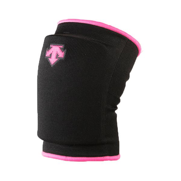 縦伸びストレッチで動きやすい膝用パッド。薄型EVAパッドで屈伸の動きを妨げず、パッドに通気孔をもうけることでムレにくくなっています。■メーカー：DESCENTE デサント■品名：ニーパッド（1枚入り）■品番：DVB8601■カラー：BPK（...