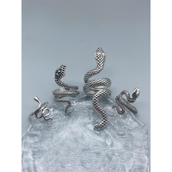 詳細 : 蛇要素 : 蛇スタイル : カジュアルカラー : シルバー素材 : 亜鉛合金性別 : 男性