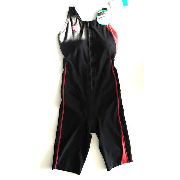 【AQUA EXA】「泳ぎやすさ」を追求したフィットネス水着、「AQUA EXA」 シリーズ。上達を目指すフィットネススイマーにおすすめ。露出の少ないYバックタイプで、前身頃に特殊なファスナー「AiryString」を搭載しています。一般的...