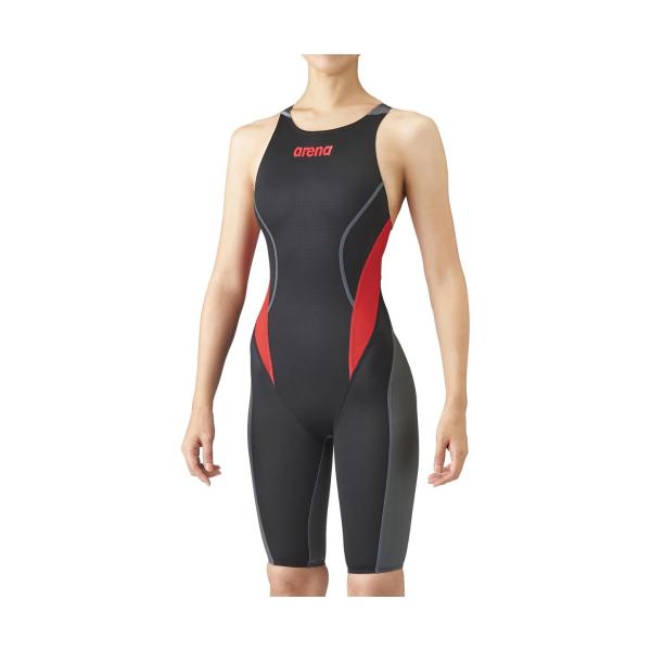 各地域大会に出場するスイマーにお勧めのAQUA ADVANCEDシリーズ。公式大会に出場するために必要なFINA（国際水泳連盟）承認モデルです。ポリウレタンを身体に巻き付く横方向に配置し、X PYTHON2と比較で、たて方向の伸長率を5％U...