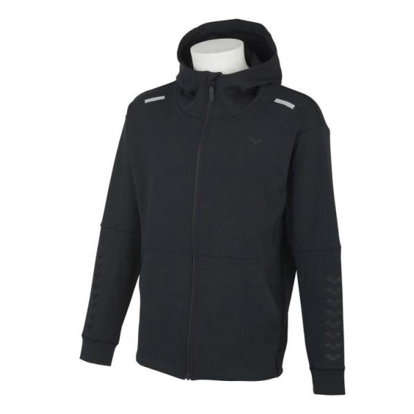 ストレッチ性のある軽量スウェットジャケット（ジップ付）。柔らかい手触りが特徴の素材です。両袖横にプリントされたチームラインがデザインポイント。※チームラインプリントはかすれ調デザインとなります。再帰反射が両肩に付いています。※裏地は付いてい...