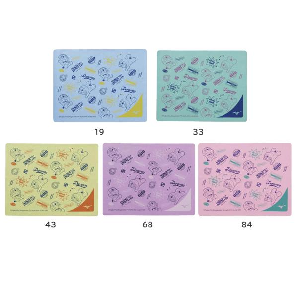 【ドラえもん】いろいろなドラえもんの表情をデザインしています。肌や髪を軽くたたくようにするだけですばやく吸水。拭いて絞って何度も使える高い吸水力。■素材PVAスポンジ。■特徴【サイズ】 34×44cm【注意事項】セームが袋の中で乾燥している...
