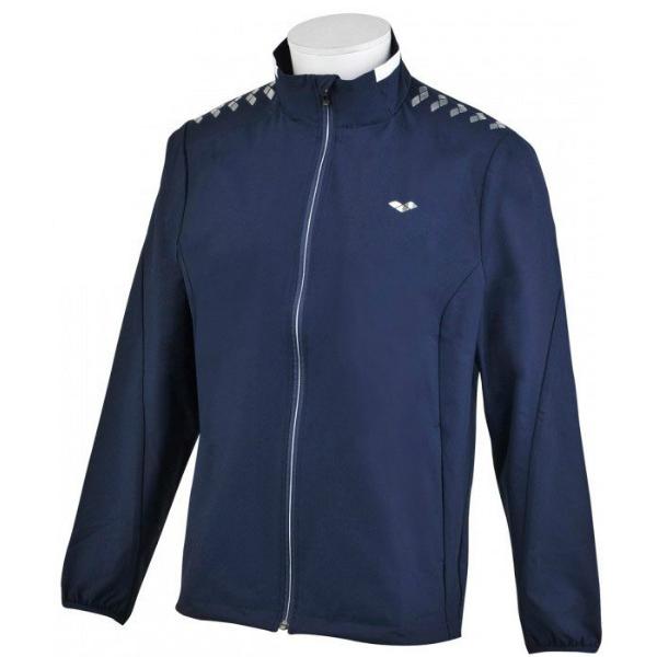 アリーナ独自の身体にフィットするアクアスパイラルパターンを採用し、スリムなシルエットを実現したウィンドブレーカーのジャケット。ストレッチ性のあるソロテックス素材を採用しているのでスリムシルエットでありながらも動きやすいアイテムです。アクセン...