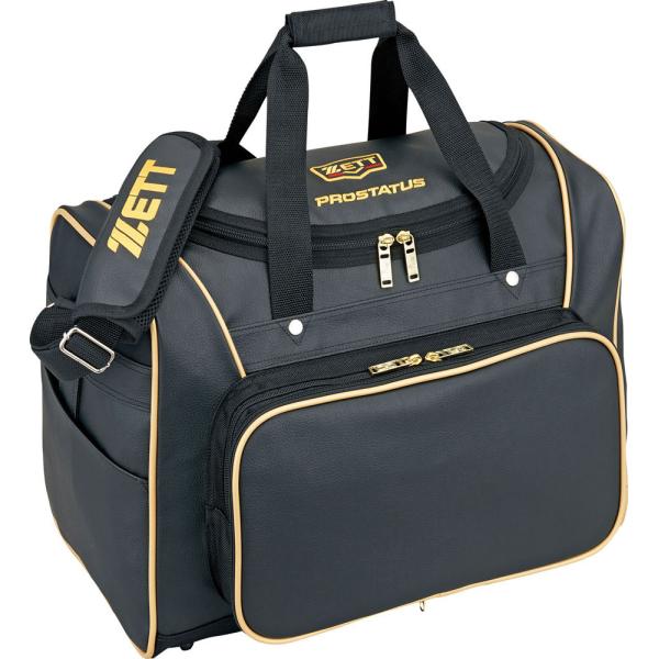 【商品名】セカンドバッグ プロステイタス【カラー】1900ブラック【素材】合成皮革(PVC)、底部・背面/1680Dナイロン【機能】フロントポケット前面生地取り外し式(縦20×横38cm)、フロントポケット内マルチポケット付き、左サイドポケ...