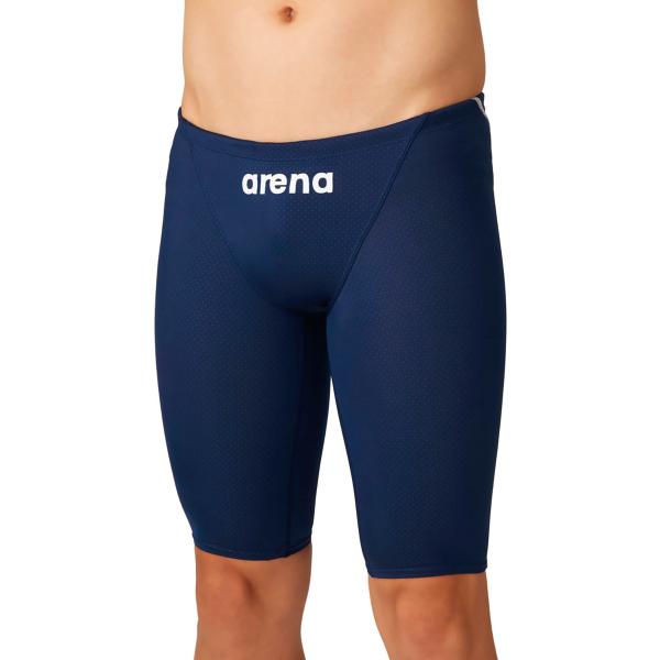 各地域大会に出場するスイマーにお勧めの「AQUA ADVANCED」シリーズ。公式大会に出場するために必要なWORLD AQUATICS(世界水泳連盟)承認モデルのジュニア用競泳水着。ポリウレタンを身体に巻き付く横方向に配置した素材「AQU...