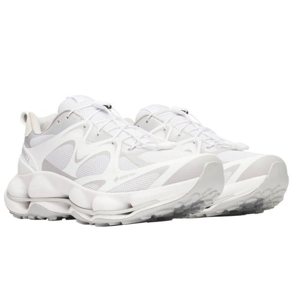 MERRELLの創業者の一人 Clark Matis (クラーク・マティス) が目指した『世界最高のハイキングシューズを生み出す』という強い思いと共に、1981年創業以来、アウトドアブランド『MERRELL』は進化を繰り返しながら歩んできま...