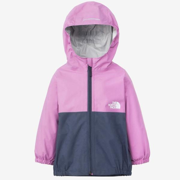 防水透湿性に優れた2.5層構造のナイロン素材を使用した防水ジャケット。肌側に凹凸のあるプリントを施し、汗をかいたときのべたつきを軽減。縫い目にはシームシーリングを施しています。フード先にはリフレクトテープを配置し、夜間の視認性を向上。袖口や...