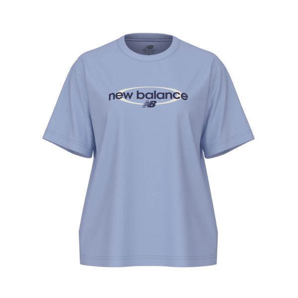 ヘリテージなロゴデザインをシーズナルカラーでアップデートしたグラフィックTシャツ。やわらかで肌触りの良い160gのコットンジャージーを、トレンドのゆったりしたリラックスフィットで提案。スポーツシーンからデイリーまで幅広く活躍。■カラー：デイ...