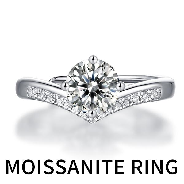 充分な存在感、女心くすぐるデザインに。一粒指輪は特に人気を集めています。ダイヤモンドを凌駕する輝きが美しいデザインしたアイテムです。大人の女性につけてほしい♪♪■ストーン（モアサナイト)総カラット数：1.0ctDカラー（無色透明）エクセレン...