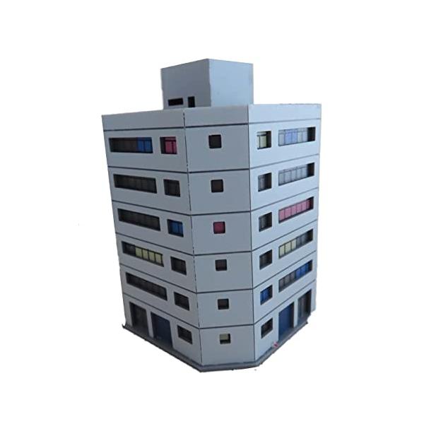 「商品情報」「主な仕様」1/300のビルです。NゲージやZゲージの遠景として使えます。フィギュアなどと組み合わせても使えます。塗装済完成品。サイズ（46mm×46mm×80mm）