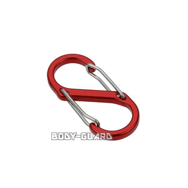 ■　商品説明全長約5cmの中型S字カラビナです。アルミ素材でとても軽量ながら、最大約30kgまで耐えられるしっかりした作りになっています。キーホルダーや小物を取り付けやすく、日常使いからアウトドアまで幅広く活躍します。弊社で扱う小型S字カラ...