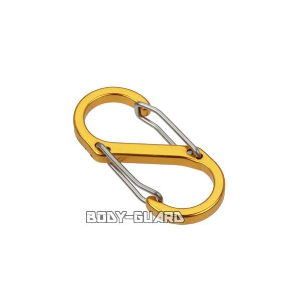 ■　商品説明全長約5cmの中型S字カラビナです。アルミ素材でとても軽量ながら、最大約30kgまで耐えられるしっかりした作りになっています。キーホルダーや小物を取り付けやすく、日常使いからアウトドアまで幅広く活躍します。弊社で扱う小型S字カラ...