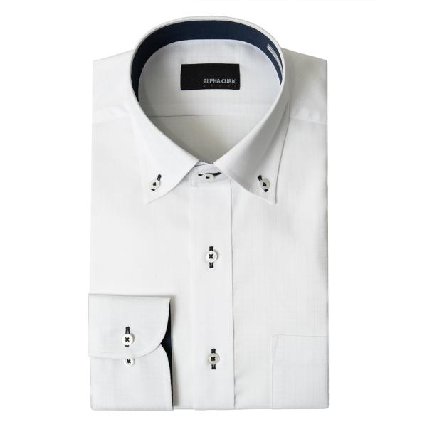 ホワイトドビー（チェック柄）のボタンダウンシャツです。扱いやすい白ワイシャツは、ビジネスマンの心強い味方！どんなスーツとも相性抜群なので、忙しい朝にパッと着ても格好良く決まります♪衿裏やカフス裏には別布を用いて、ノーネクタイでのご着用にも最...