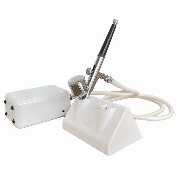 軽量！静音！4気筒！高機能小型コンプレッサーWingにエアブラシがついた特別セットが登場！バッテリー内蔵、高静音モーターでどこでも快適にエアブラシが行えます。ダブルアクション0.3mmエアブラシ「M&amp;S」が付属するのですぐにエアブラ...