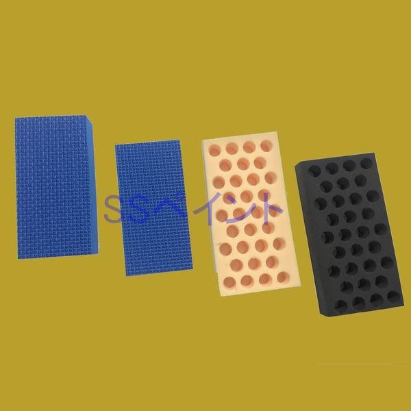 様々な作業をサポートする4つのパットをセット。耐久性にも優れています。セット内容ブルーパット厚手・薄手、穴開きパットブラック・ホワイト〇ブラック（軟） 穴あり：約W143×D70×t20mm/23.2g〇ブルー 薄手：約W120×D60×t...