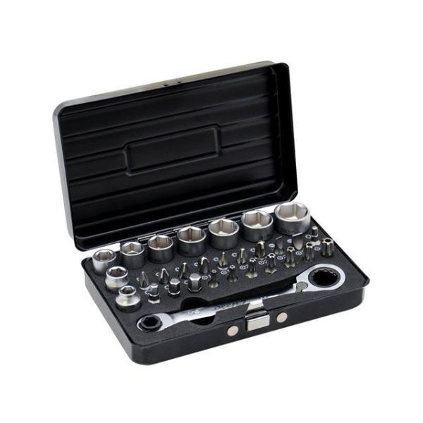 ●メーカー名：DEEN J(ディーン・ジェイ)●商品名：DNBRS31J ビットラチェットショートソケットセットメーカー品番：DNBRS31JJANコード：4573255429255ソケットは外周の6角部分が11mmになっています。専用ハン...