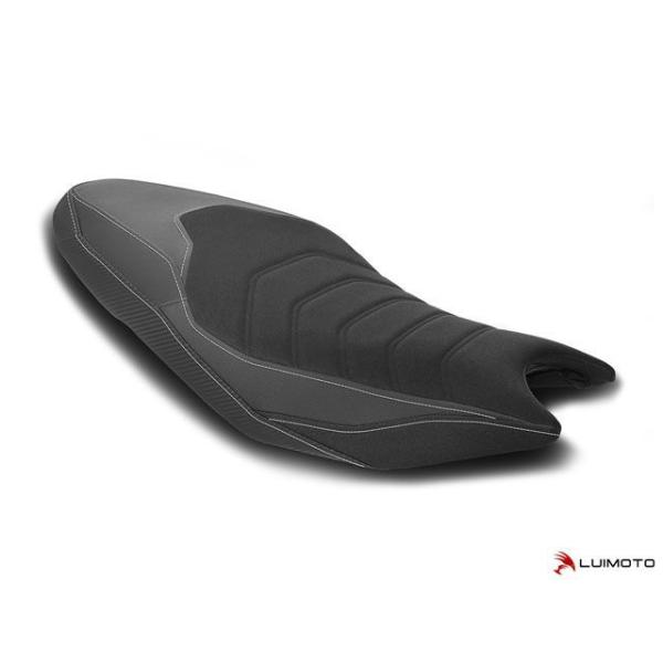 ●メーカー名：ルイモト / LUI MOTO●商品名：ダブルシートカバー Cafe Line●カラー スエード ブラック/PRODIGY ブラック/TEC-GRIP/CF ブラック/ホワイト ステッチメーカー品番：LM-10281105JA...