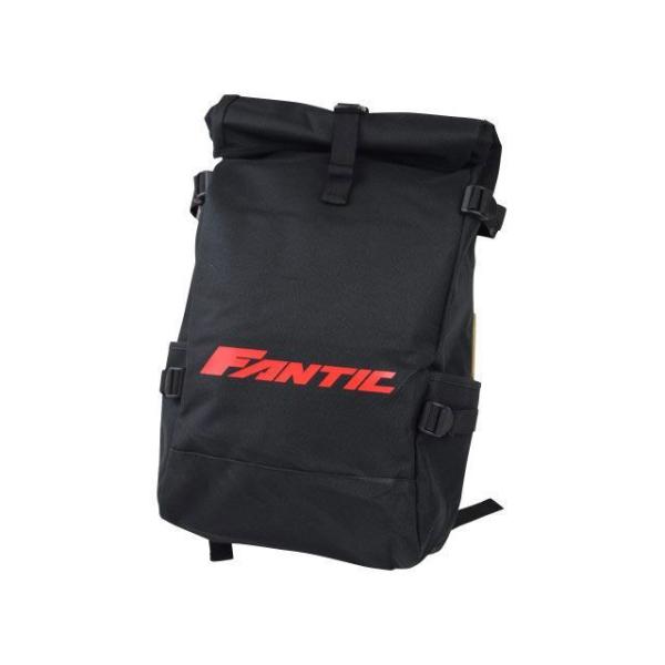 ●メーカー名：FANTIC(ファンティック)●商品名：ファンティック フラップ型リュック（ブラック）メーカー品番：8766005ブラックロールトップクロージャー付のバックパックで、間口が広いので出し入れがし易く、通勤通学からちょっとした旅行...