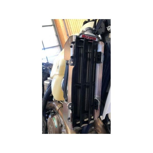 ●メーカー名：メカシステム / MECA’SYSTEM●商品名：Radiators Sweeps ＋ Fast Dismantling of the grid HUSQVARNA AM 2020-2021メーカー品番：meca_K-1436...