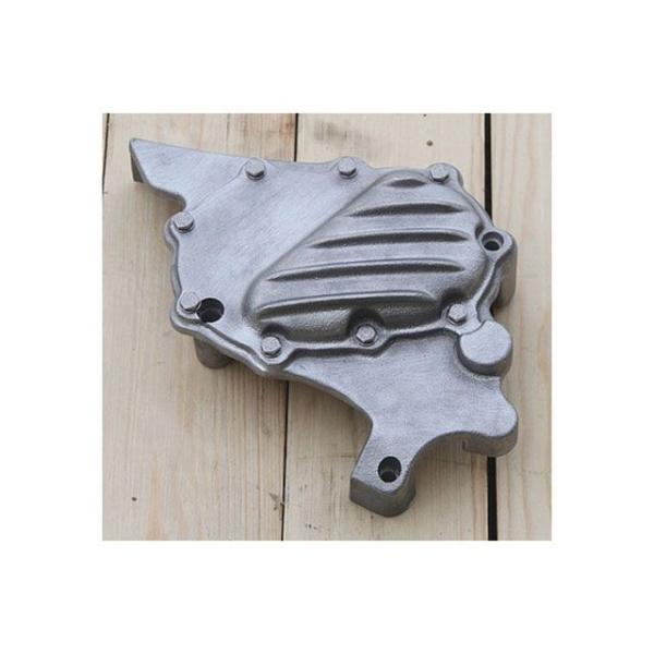 ●メーカー名：部品屋K&amp;W / K&amp;W(ブヒンヤケーアンドダブリュー)●商品名：EMD製 2004-UP スポーツスター用 スプロケットカバー（ロウ）メーカー品番：SCXLI-R-Rスポーツスターファミリー汎用 商品は新品で...