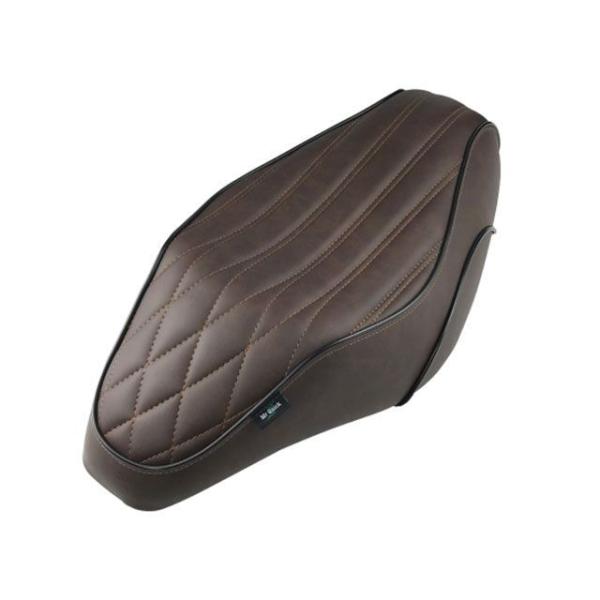 ●メーカー名：マッドマックス / MADMAX●商品名：Mr Quick製 ホンダ クロスカブ CC110 JA60/JA45 カスタムロングシート（ダークブラウン）メーカー品番：MR19-CC22-03JANコード：45826642713...