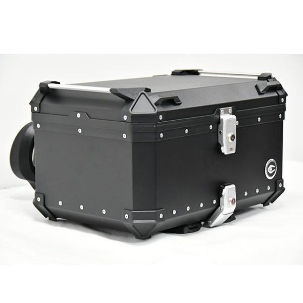●メーカー名：クーケース / COOCASE●商品名：リア アルミ トップケース  Q3/65L アジャスタブルバックレスト標準装備（ブラック）メーカー品番：CAB650BJANコード：4570134350778ブラック積載容量目安：65リ...