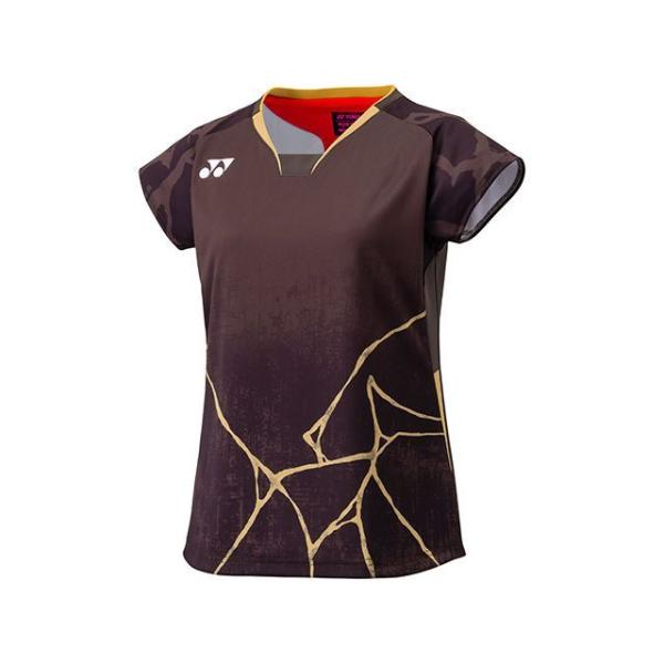 ●メーカー名：ヨネックス / YONEX●商品名：20962 ウィメンズゲームシャツ フィットシャツ（ブラウン）●サイズ XOメーカー品番：20962JANコード：4550675170271ブラウンS・M・L・O・XO素材：ポリエステル10...