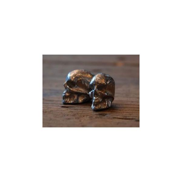●メーカー名：トランプ / Tramp Cycle(トランプサイクル)●商品名：Skull Valve Capメーカー品番：TOT-702ハーレー汎用 アルミキャスト製Geartlez racing Team『T X T』 のファーストプラ...