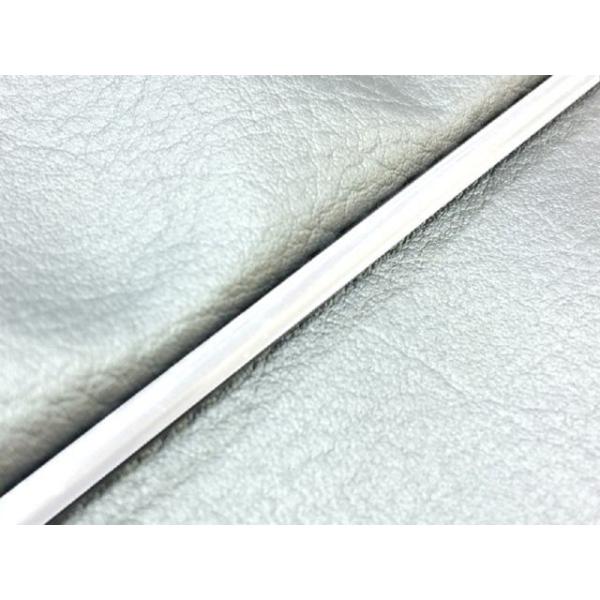 ●メーカー名：グロンドマン / Grondement●商品名：ヴェクスター125/150（CF42A/CE42A） グロンドマン国産シートカバー 張替（シルバー）●仕様：白パイピングメーカー品番：GH53SC540P20JANコード：457...