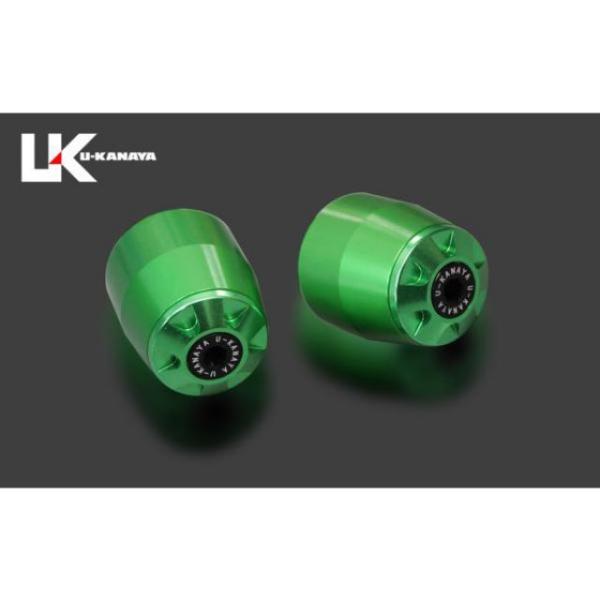 ●メーカー名：ユーカナヤ / U-KANAYA●商品名：アルミビレットハンドルバーエンド（グリーン）●エンドキャップカラー：グリーンメーカー品番：BEGR-YA047-GRMT-10グリーンアルミ6061ハンドルバーエンド左右各2個1セット...