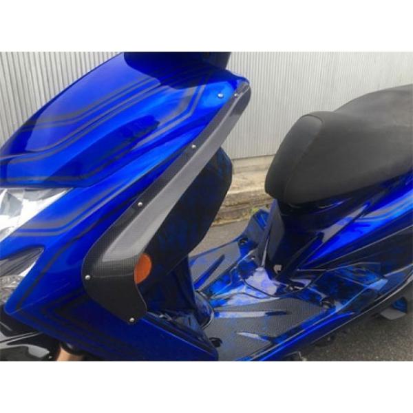 ●メーカー名：Mデザイン / M-DESIGN(エムデザイン)●商品名：シグナスX 3型 サイドバイザー（型式EBJ-SE44J/E3B1E）●仕様：FRP製（黒ゲル）CYGNUS X シグナスX黒ゲルコート仕上げです。固定方法は両面テープ...