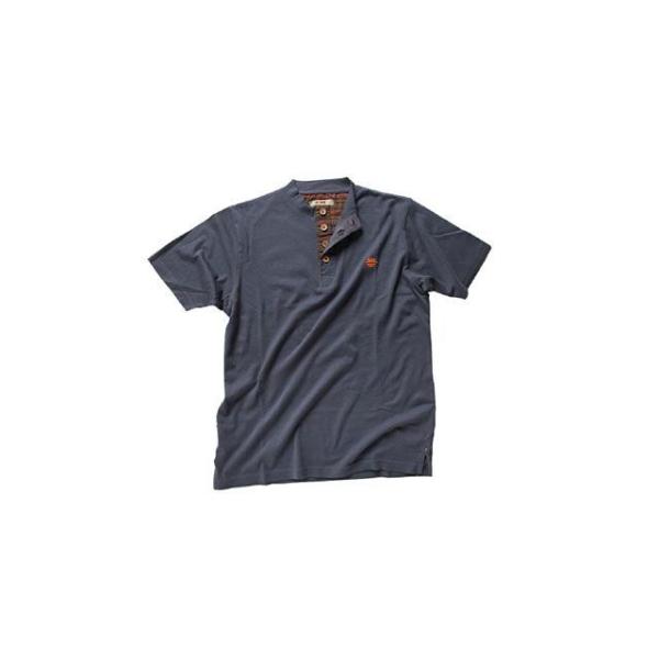 ●メーカー名：DIKE(ディーケ)●商品名：92135/800 Tシャツ（テスト ネイビー）●サイズ：Sメーカー品番：92135/800-SJANコード：8058258786018ネイビー■Dikeが厳選した高い通気性と排熱性を備えたコット...