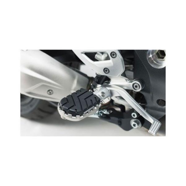 ●メーカー名：SWモテック / SW-MOTECH(エスダブリューモテック)●商品名：ION フットレストキットメーカー品番：sw_FRS_07_011_10701SF750GSF850GSF850GS Adventure F850GSアド...