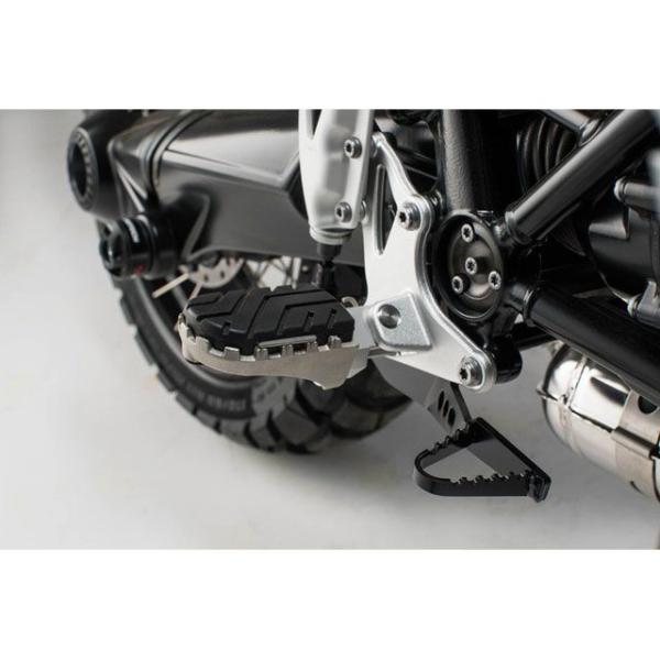 ●メーカー名：SWモテック / SW-MOTECH(エスダブリューモテック)●商品名：フットレストキット BMW R nineT スクランブラー（16-）.｜FRS.07.011.10800/Sメーカー品番：sw_FRS_07_011_10...