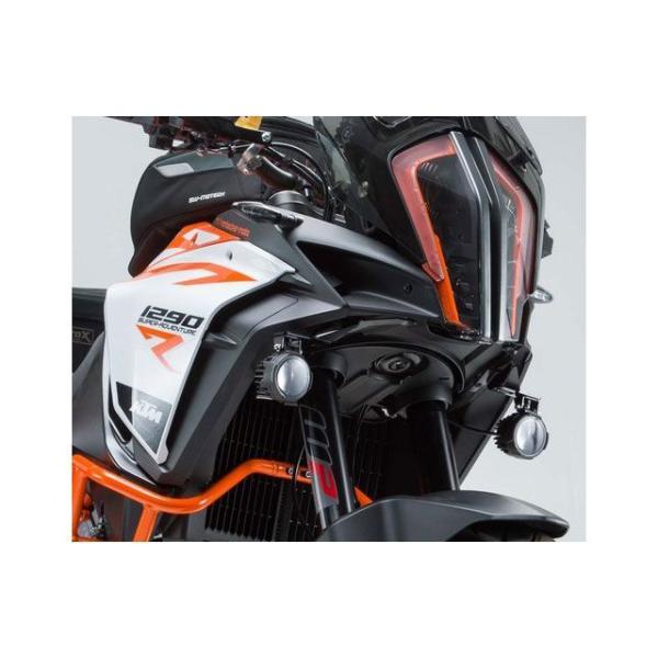 ●メーカー名：SWモテック / SW-MOTECH(エスダブリューモテック)●商品名：ライトマウント ブラック KTM 1290 Super Adventure S/R（16-）｜NSW.04.873.10000/Bメーカー品番：sw_NS...