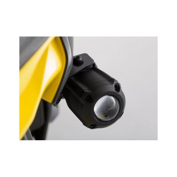 ●メーカー名：SWモテック / SW-MOTECH(エスダブリューモテック)●商品名：HAWK ライトマウント ブラック、Kawasaki Versys 650（15-）メーカー品番：sw_NSW_08_518_10000BVersys 6...