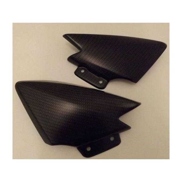 ●メーカー名：ピラミッドプラスチック / PYRAMID PLASTICS(ピラミッド プラスチック)●商品名：Yamaha MT-09 Infill Panels Carbon Look 2013＞2016 ｜ 22133Xメーカー品番：...
