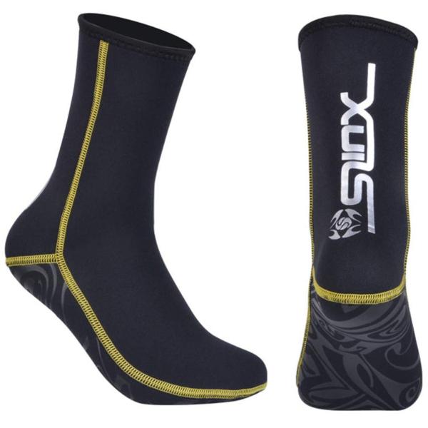 ?保温性に優れた素材を使用しておくマリンソックスです。パフォーマンス中の体温低下を抑えてくれたり、滑り止め加工がされていて、フィンが脱げにくくなっている機能が付いています。?高弾性の3mmネオプレーン素材で作られ、柔らかくて履きやすく、長時...