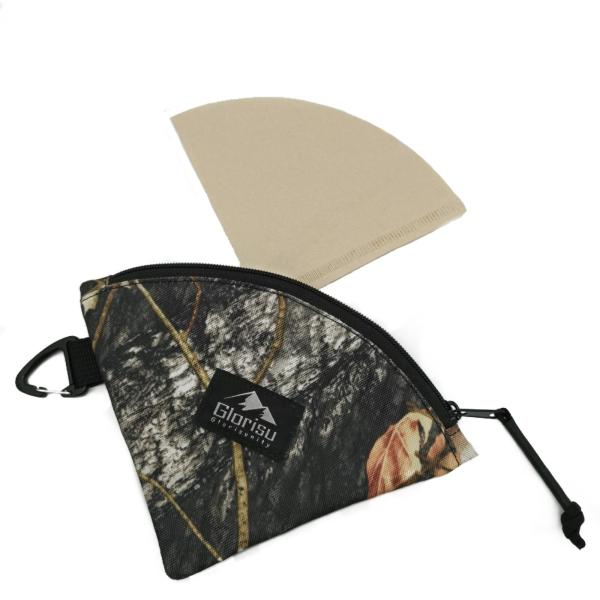 【素材】:高密度ナイロン【サイズ】:開口部20CM防湿気・防塵です。外でコーヒーを淹れる時、湿気と埃で、フィルターを保護する必要があります。携帯性が抜群、カッコ良いケースです。アウトドア、キャンプコーヒーに欠かせないもの。頑丈なカラビナで、...