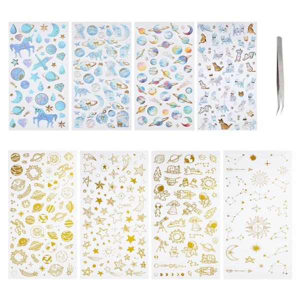 宇宙テーマ8枚セット：惑星、彗星、宇宙、星、月、太陽、エイリアン、ロケット、宇宙飛行士、猫、ユニコーン、ダイヤモンドなどの色々モチーフが入ったステッカーです。セットに8枚シール入り、1枚に様々小さな柄30〜50点が入っており、クラフトのに十...