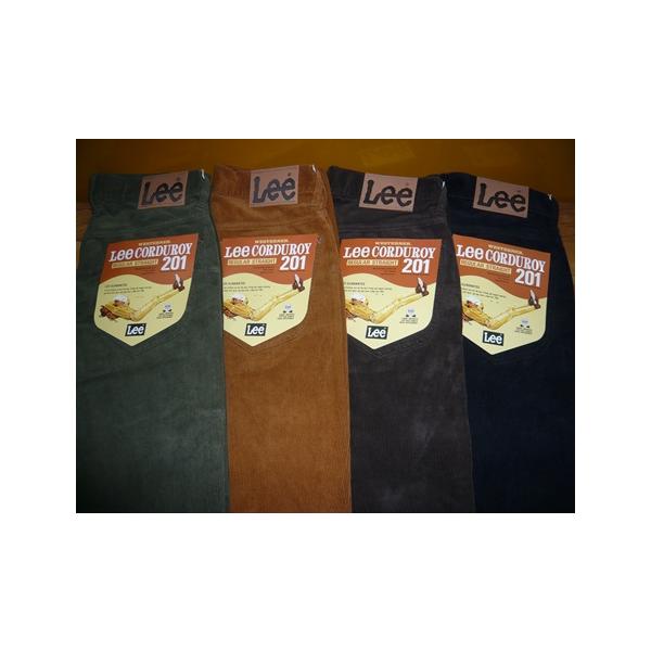 【発売日：2025年12月01日】メーカー希望小売価格　￥12,000＋税　　本体　綿 100％　　革ラベル　合成皮革　　ベトナム製Leeの定番であるAMERICAN STANDARDモデルのSTRAIGHTのコーデュロイバージョンです。長...