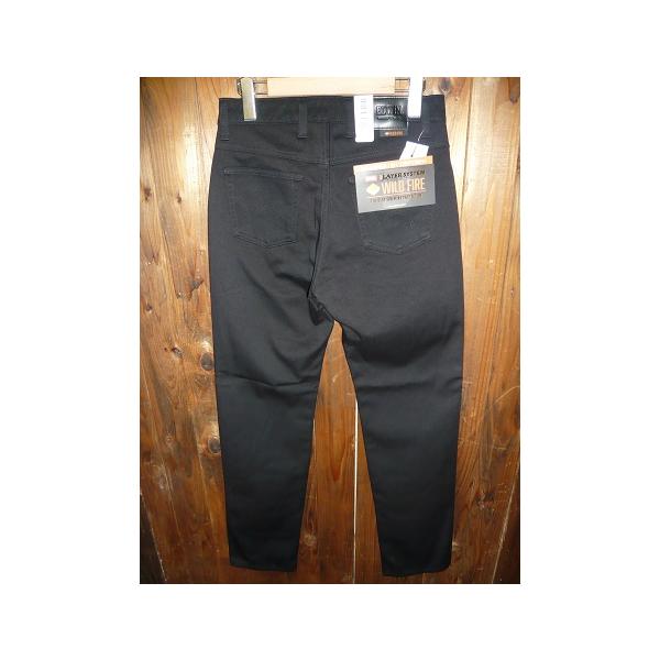 【発売日：2024年10月01日】メーカー希望小売価格　￥11,000＋税　　本体　　表側　綿　97％　ポリウレタン　3％　　裏側　ポリエステル　100％　　革ラベル　合成皮革　　ベトナム製フィルムを挟み貼り合わせた３層ボンディング構造で風...