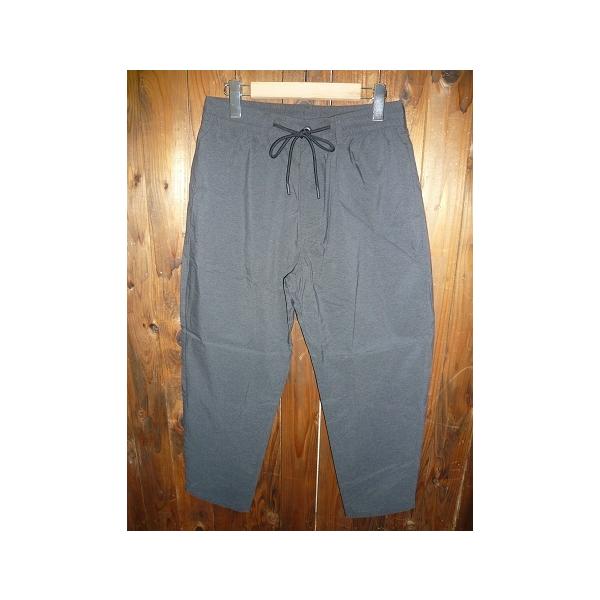 【発売日：2021年05月23日】メーカー希望小売価格　￥７，０００＋税　　　　本体　　ナイロン　８３％　　ポリエステル　１７％　　　　ベトナム製EDWINの人気シリーズ『F.L.E』より新作ボトムスが登場しました。素材はサラッとした肌触り...