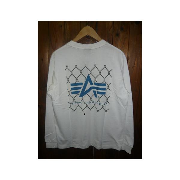 【発売日：2023年09月01日】メーカー希望小売価格　　￥４，５００＋税　　　　本体　　綿　１００％　　　　中国製バックプリントにインパクトあるBOXブランドロゴをワイヤー柄でプリントし、フロント左胸部分にはシンプルなワンポイントAマーク...