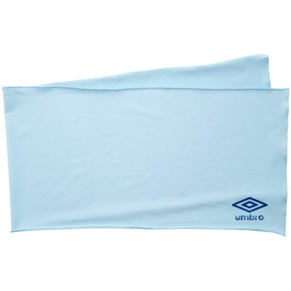 接触冷感素材を使用したクーリングタオル。１、濡らす２、軽く絞る３、振るの３ステップで、冷たく感じられる。使い方は、 顔をふく 首にかける 頭に巻くなどでき吸水速乾・ＵＶ機能あり。アンブロロゴは、角度によりカラーが変わってみえる綺麗なマジョー...