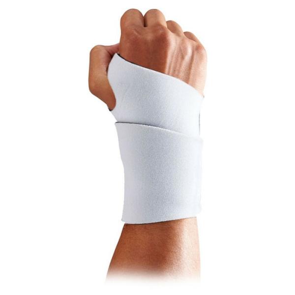 手首全体を圧迫サポート。ＷＢＣをはじめ、数多くのトッププロが使用。野球のバッティング時に使用すれば、グリップを固め、手首への衝撃を低減。内側は、バッティンググラブの上から使用してもズレにくいノンスリップ加工を施したラバーを採用。素材もプロの...